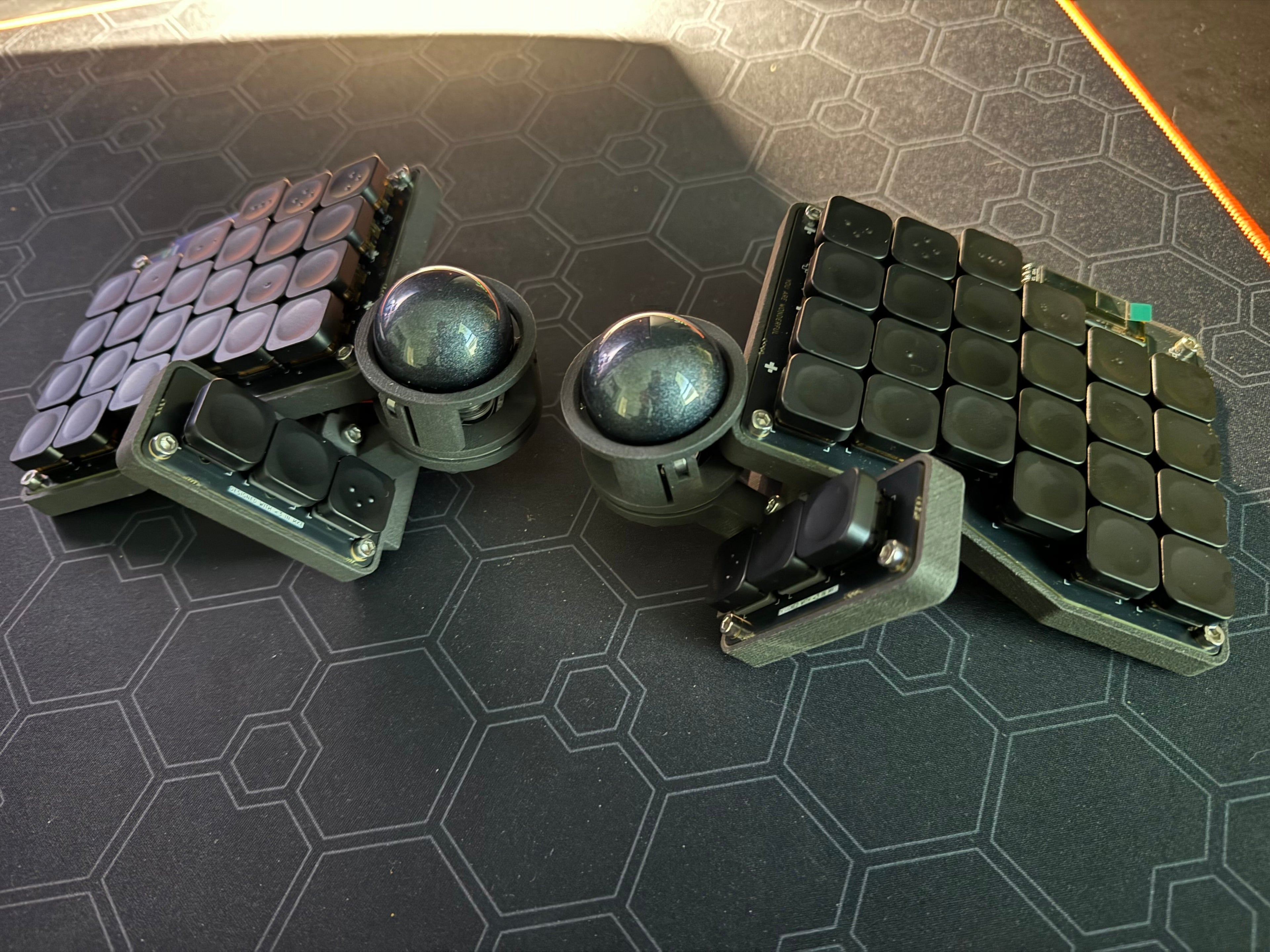 Crosses/Bridges | Wireless Split Keyboard with Dual Trackballs – Good ...